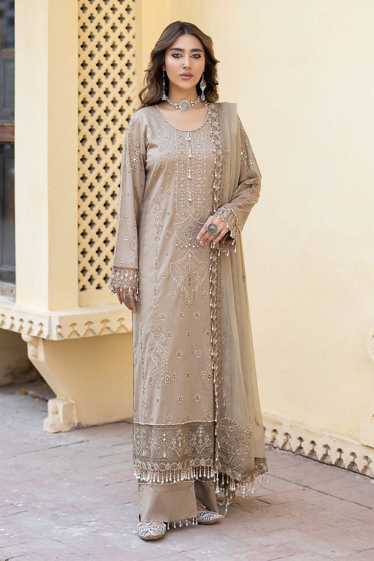 Raeesa Premium | Pankh Luxury Lawn | P -02 – Hoorain Designer Wear