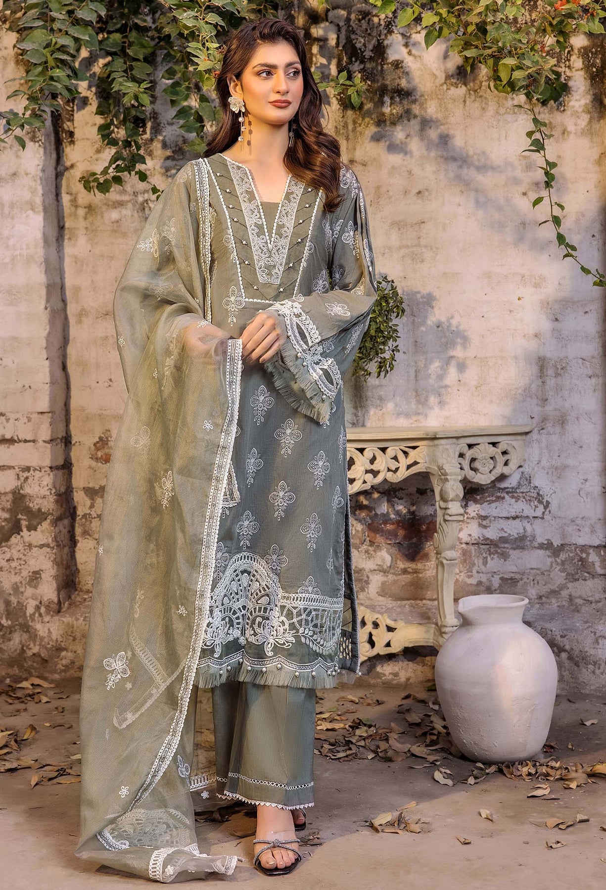 Adans Libas | Inara 25 | CHIKANKARI 4772 – Hoorain Designer Wear
