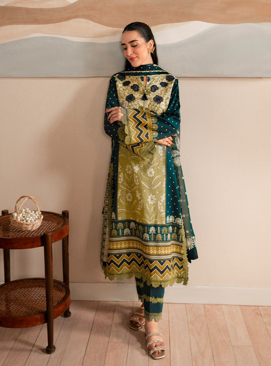 Roheenaz | Selene Fall 24 | Ember – Hoorain Designer Wear