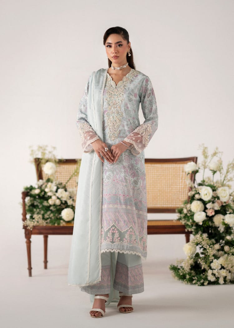 Mehak Yaqoob | Floral Whimsy | Icelyn – Hoorain Designer Wear