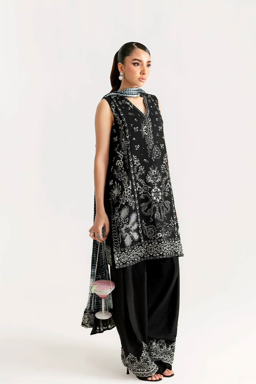 Saira Rizwan | Silk Luxe 26 | MEHER-SRLSP-26-01 – Hoorain Designer Wear